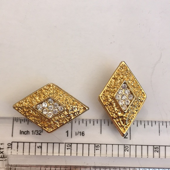 Vintage | Jewelry | Vintage Diamond Shaped Clip Earrings Rhinestone ...